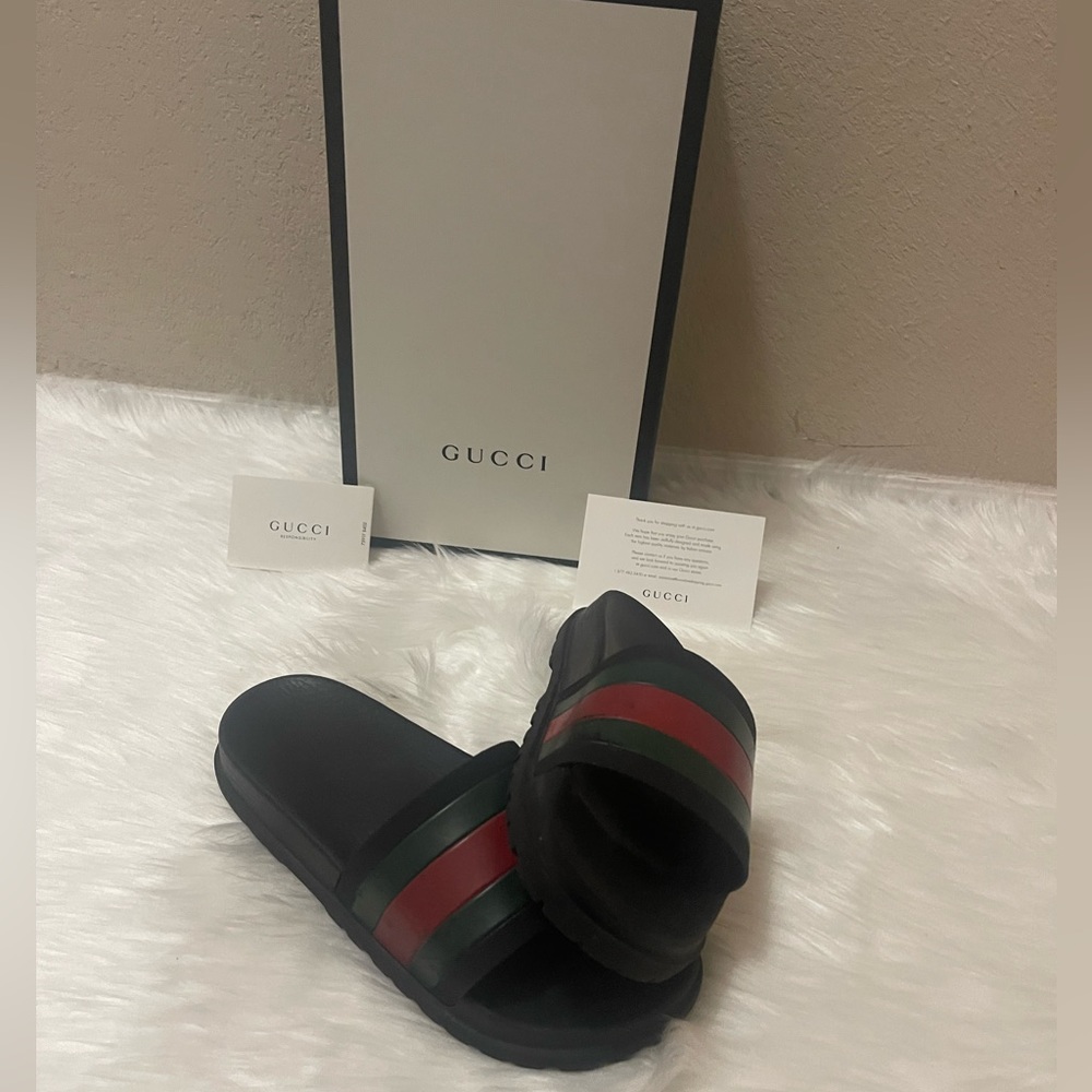 Authentic Mens Gucci Slides - Gem